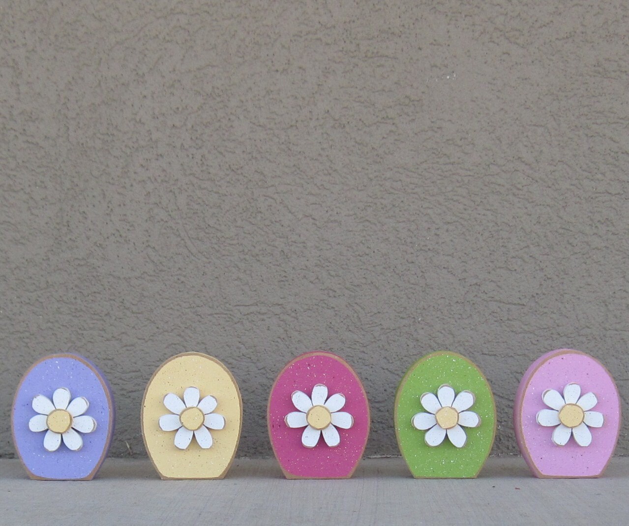 5 EGG SHAPED Block Set With DAISIES for Easter Spring and | Etsy