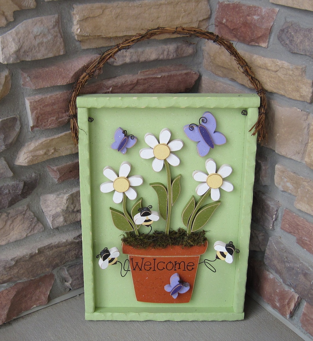 WELCOME FLOWER POT With Daisies, Butterflies and Bees for Home Decor ...
