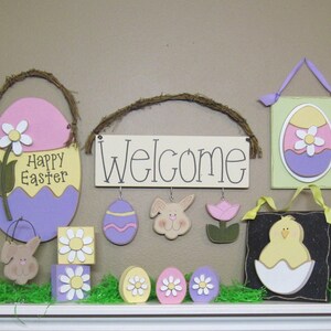 HATCHING EASTER CHICK on a Black Board for Easter Wall and Door Hanging ...