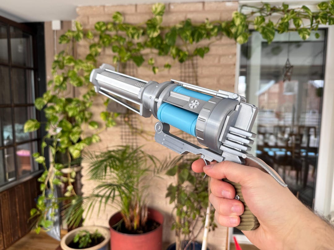 3D Printed Winter's Howl - Inspired by Cod Zombies (40cm) - Subtle Glow ...