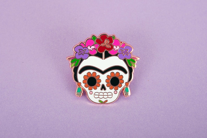 Iconic mexican female artis pin | Etsy