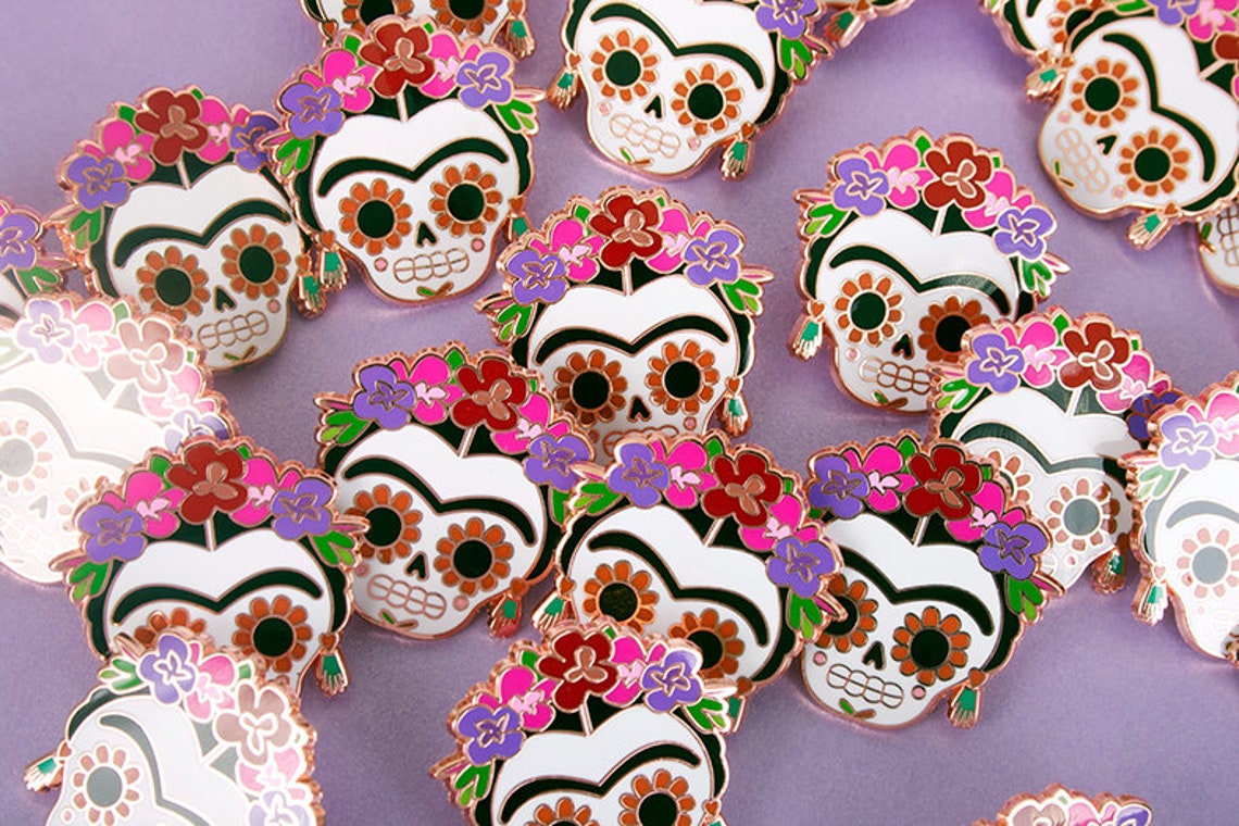 Iconic mexican female artis pin | Etsy