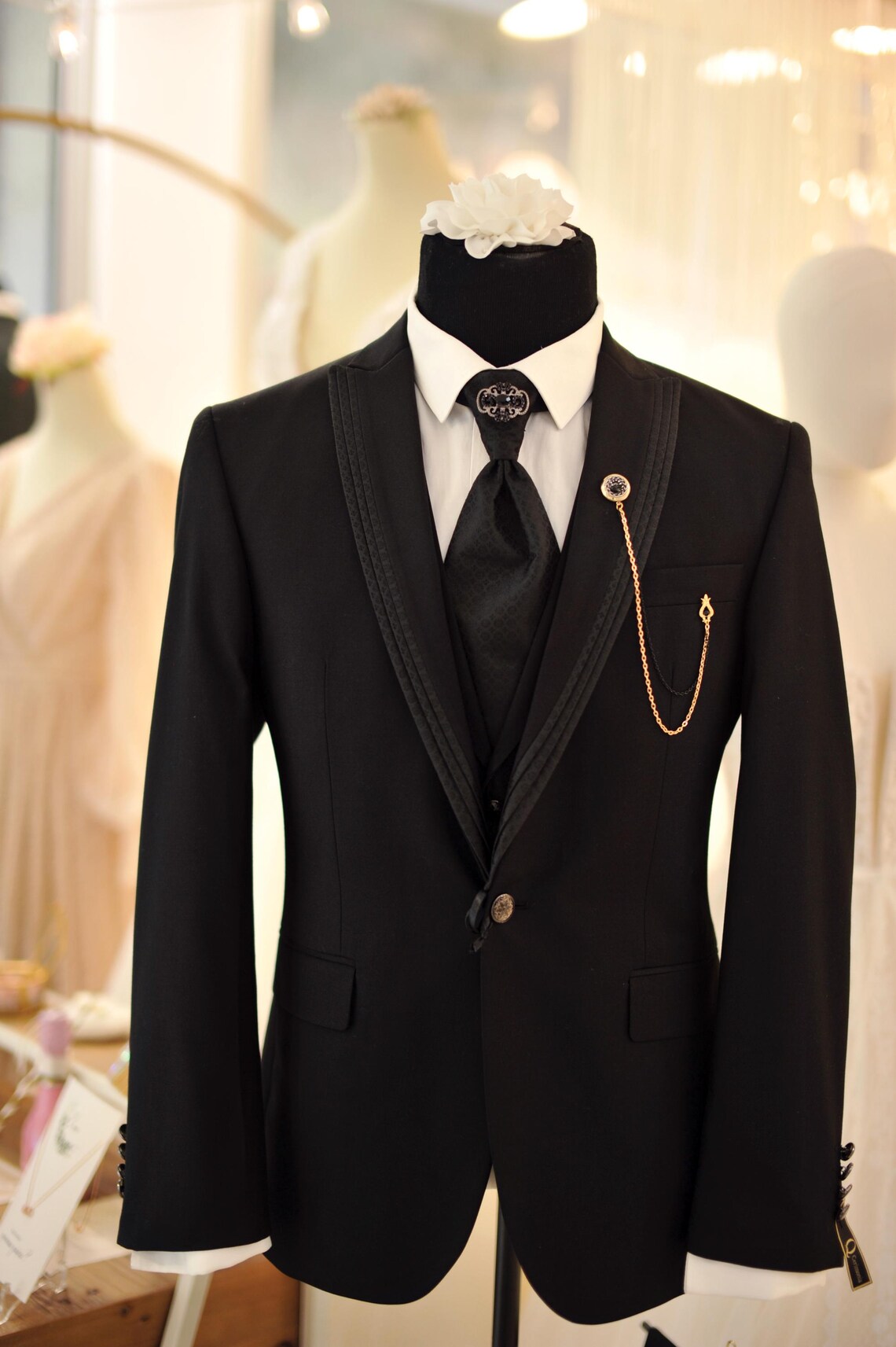 Elegant Gold and Black Chain Lapel Brooch, Gold Chain Jacket Brooch ...