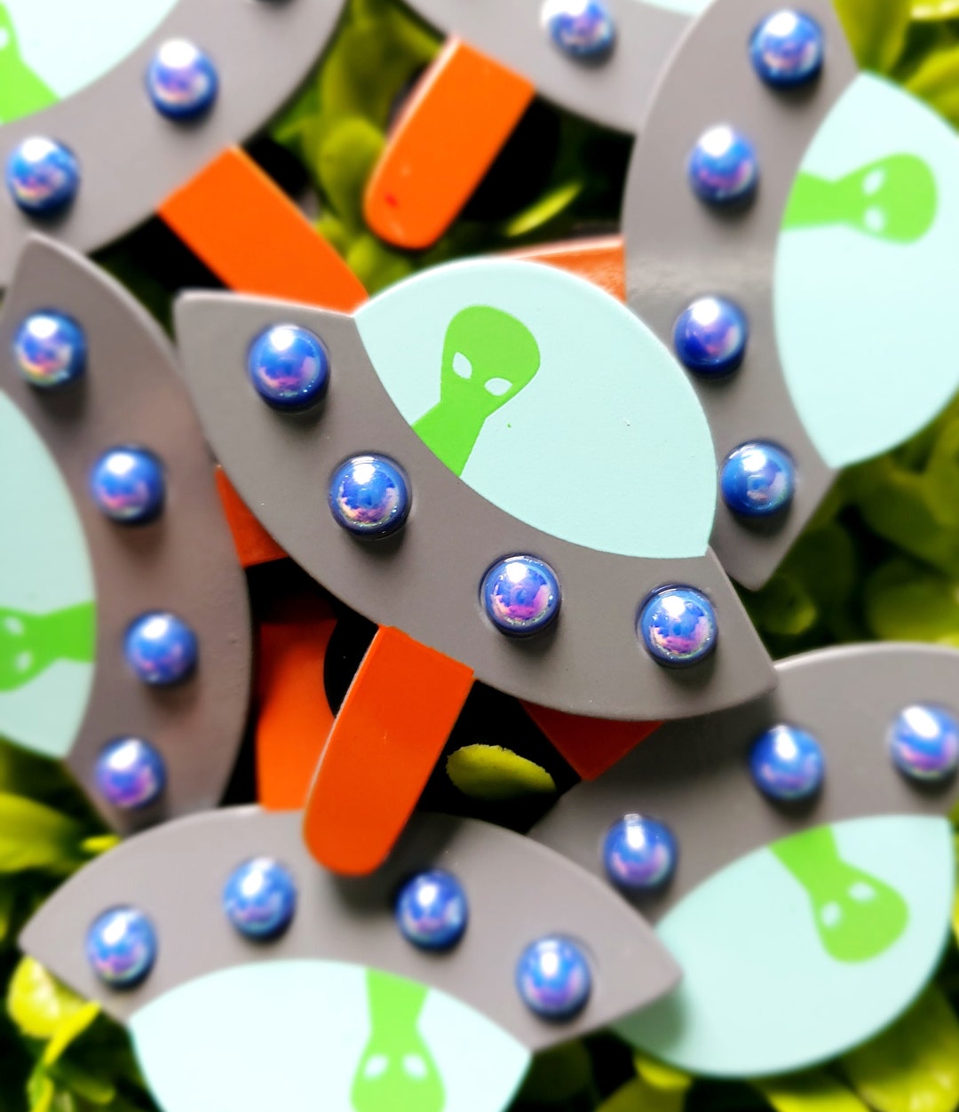 UFO Alien Popsicle Enamel Pin | Halloween Ice Cream Hat Pin | Little ...