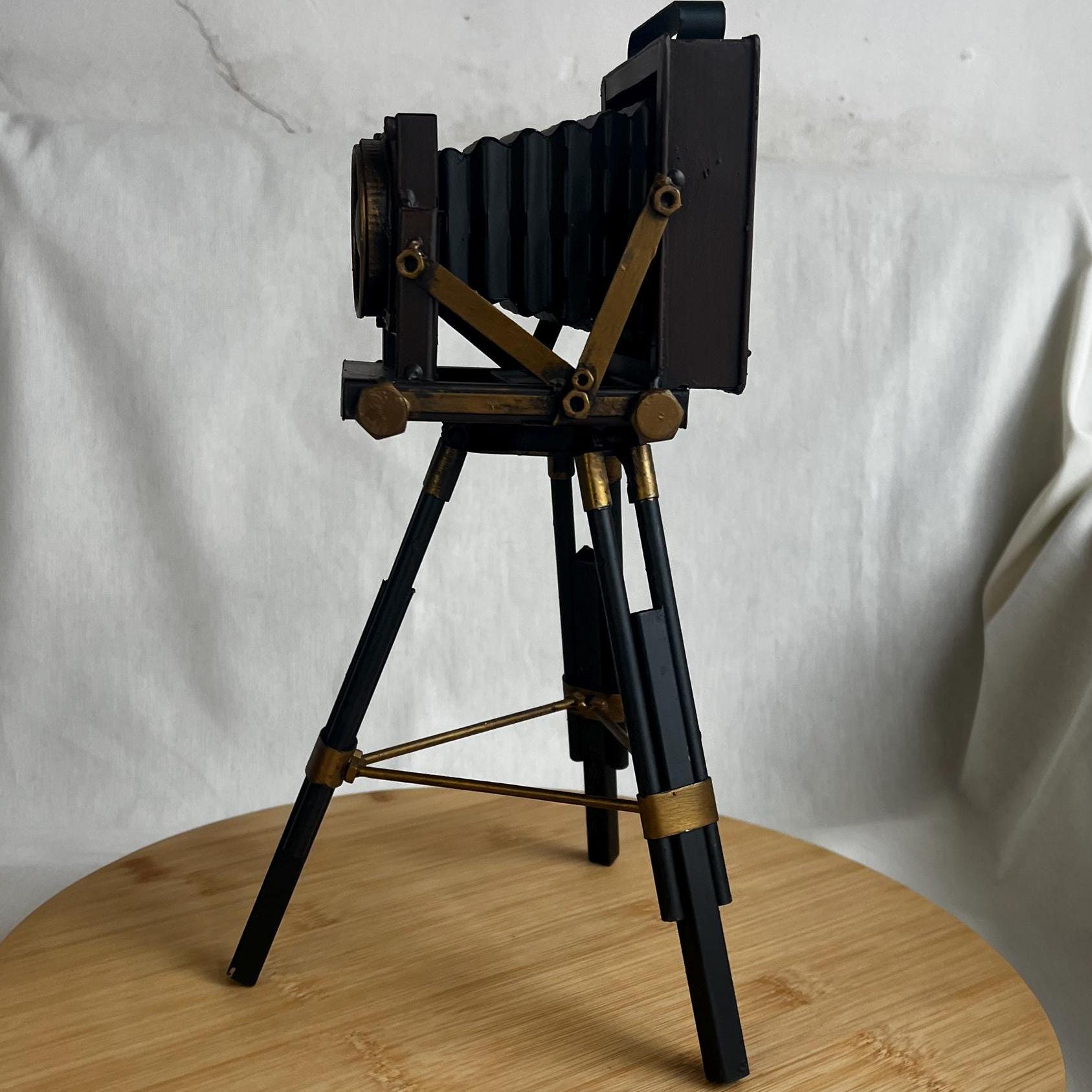 TRIPOD CAMERA CLASSIC Replica / Vintage Metal Camera Design ...