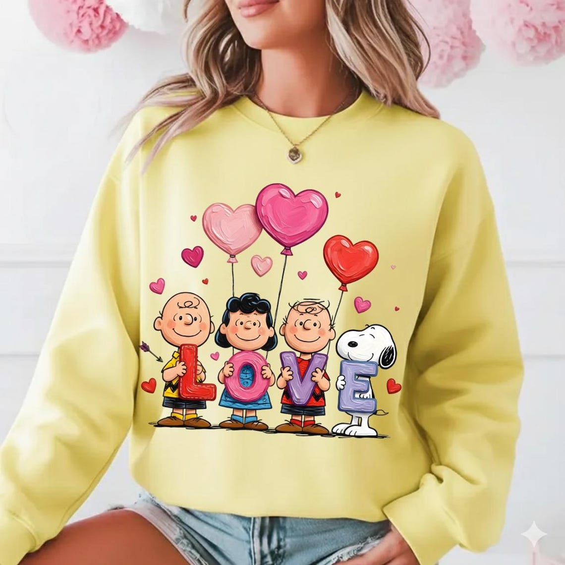 Snoop Valentine Love PNG, Peanuts Friends Holding Love Letters With ...