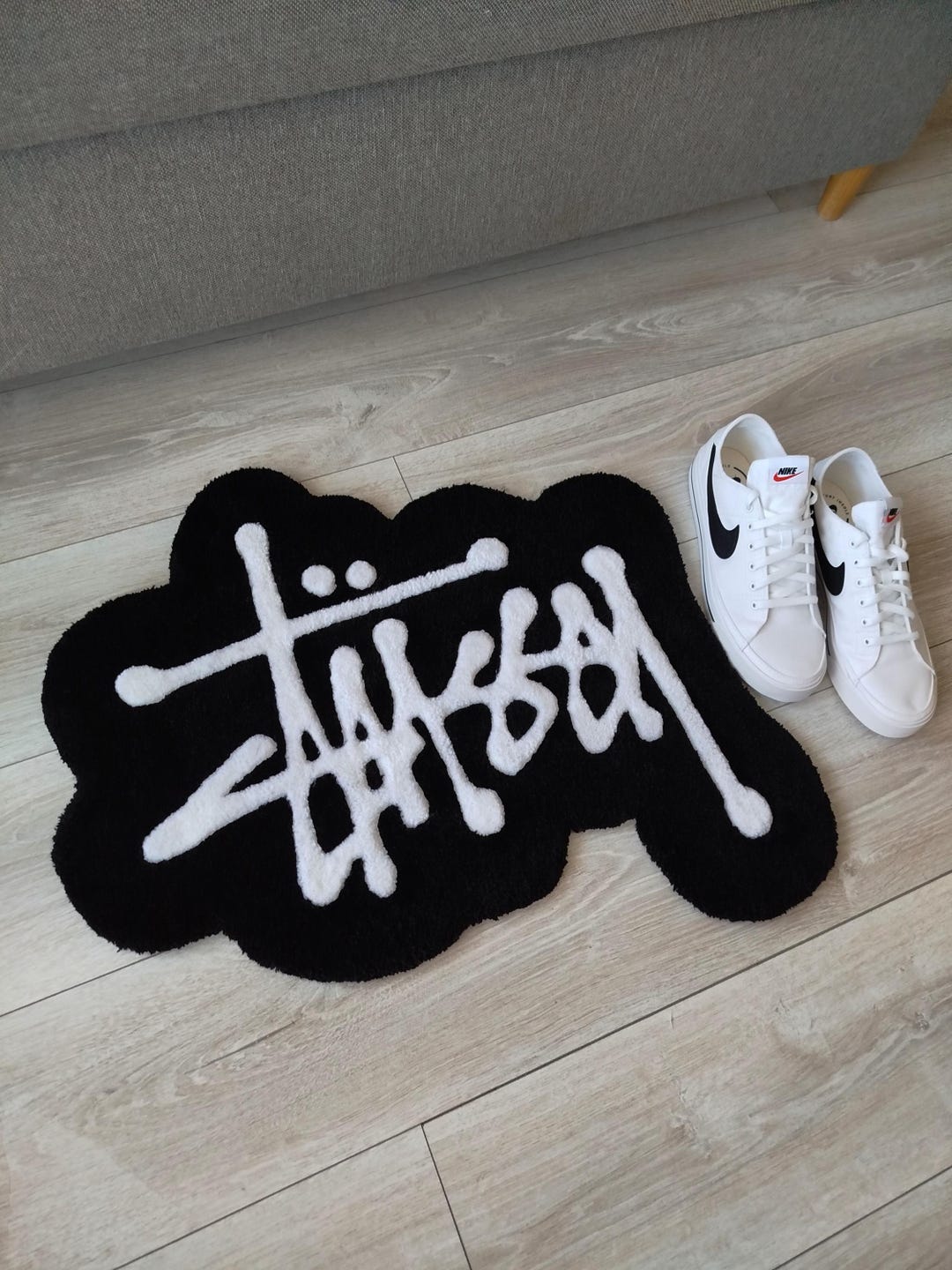 Hand Embroidered Carpet Tufting Motif Stüssy Stussy Handmade Carpet Rug ...