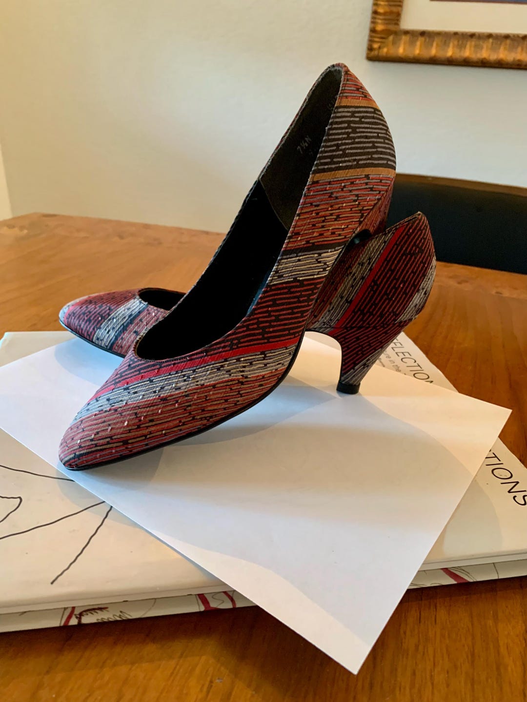 60s Naturalizer Mid Heels Pumps Shimmery Textured Fabric Raspberry Red ...