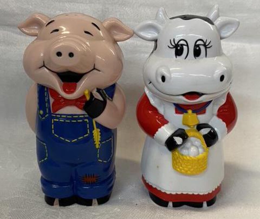 1995 Mooing and Oinking Cow and Pig Salt and Pepper Shakers - Etsy