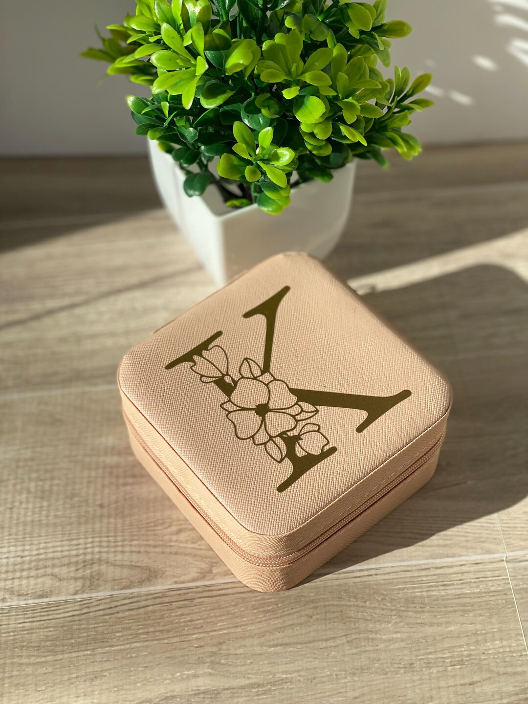 Personalized Floral Initial Jewelry Box, Leatherette Travel Case - Etsy