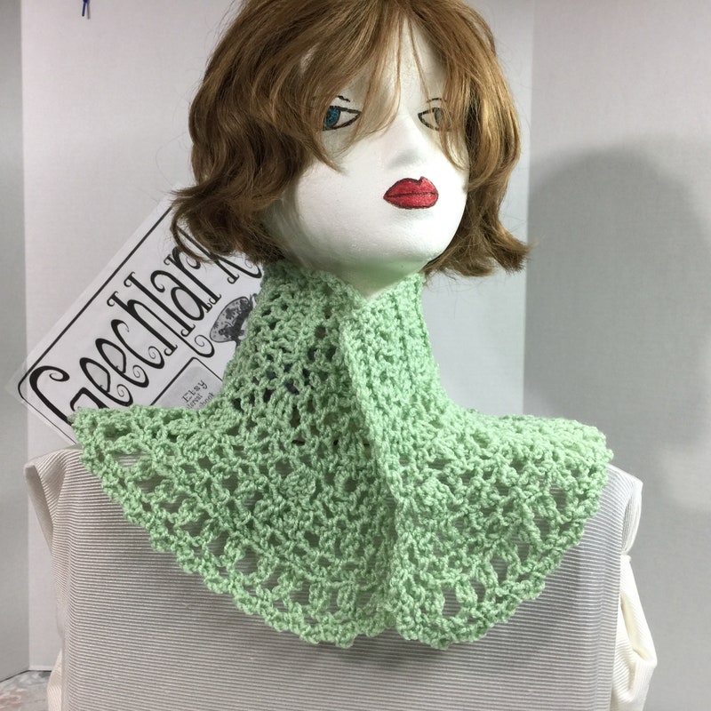 Green Capelet - Etsy