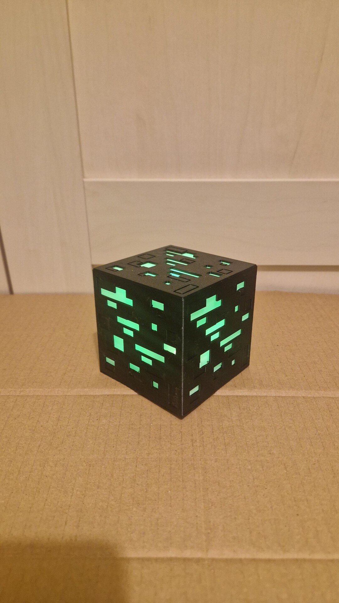 Minecraft Ore Cube With Colour Changing Tea Light + Extra Battery ...