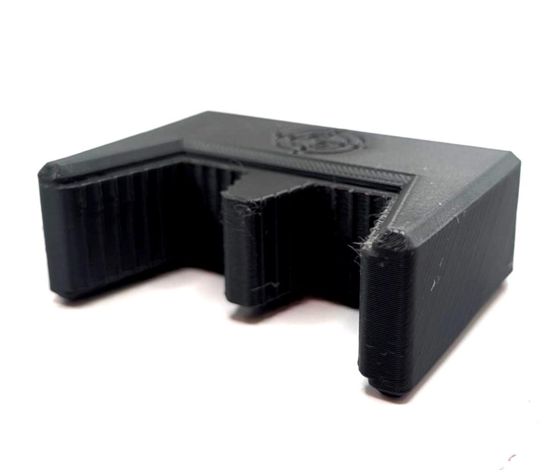 Magnetic Rifle Rest | Holds 2 Rifles | Secures to Truck With Magnets ...