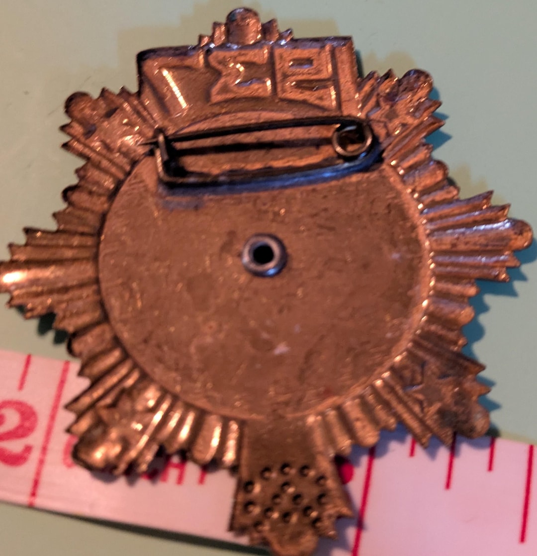 1937 RADIO ORPHAN ANNIE Decoder Badge Pinback Ovaltine Radio Premium Yz ...