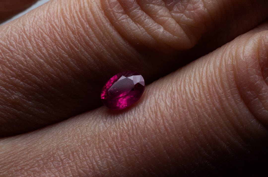Natural Ruby – 0.82 Ct Oval Cut With Captivating Vivid Red Color - Etsy