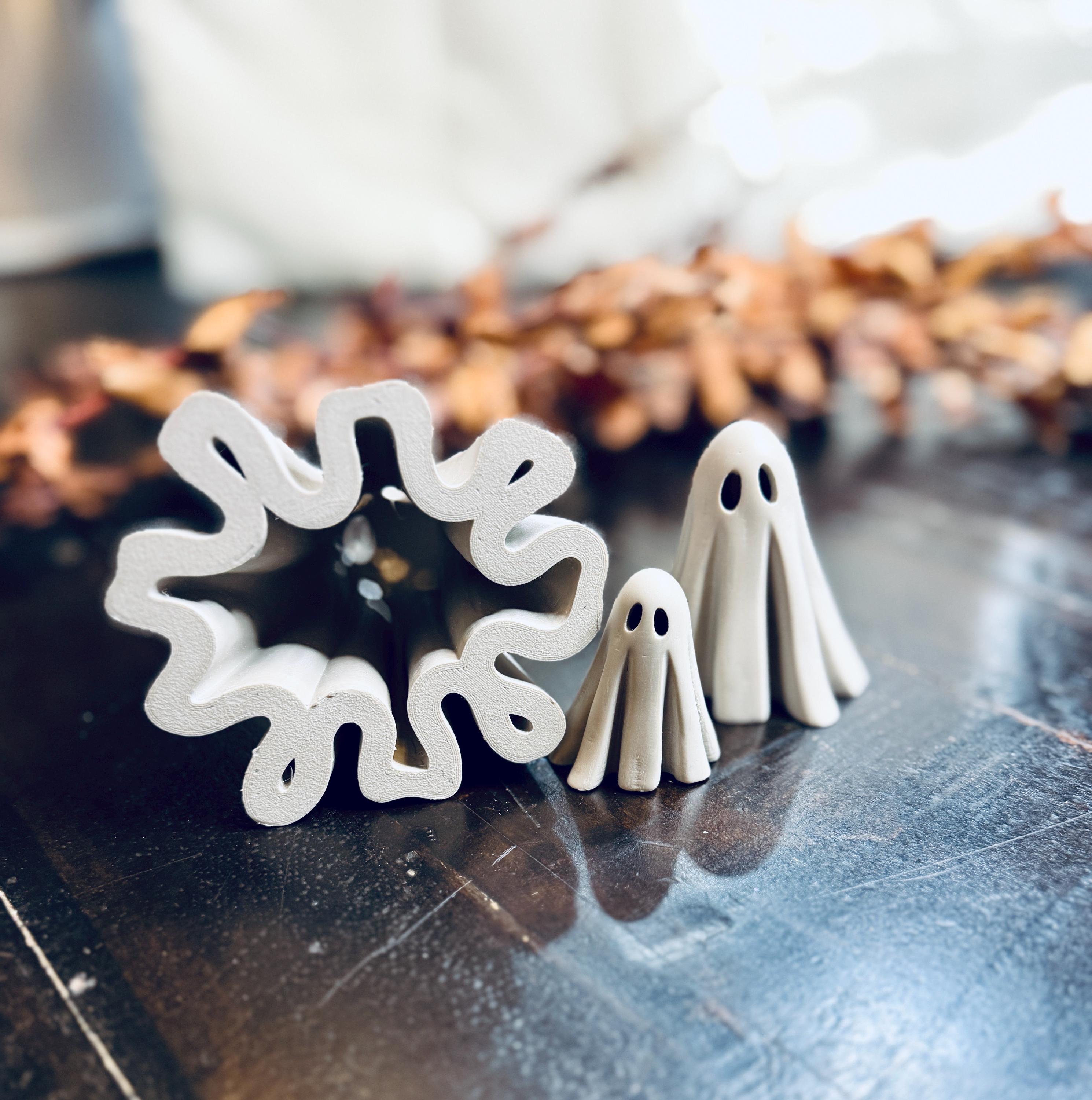 Ghost Figures Set (set of 3): Halloween Spooky Decor, 3D Printed - Etsy