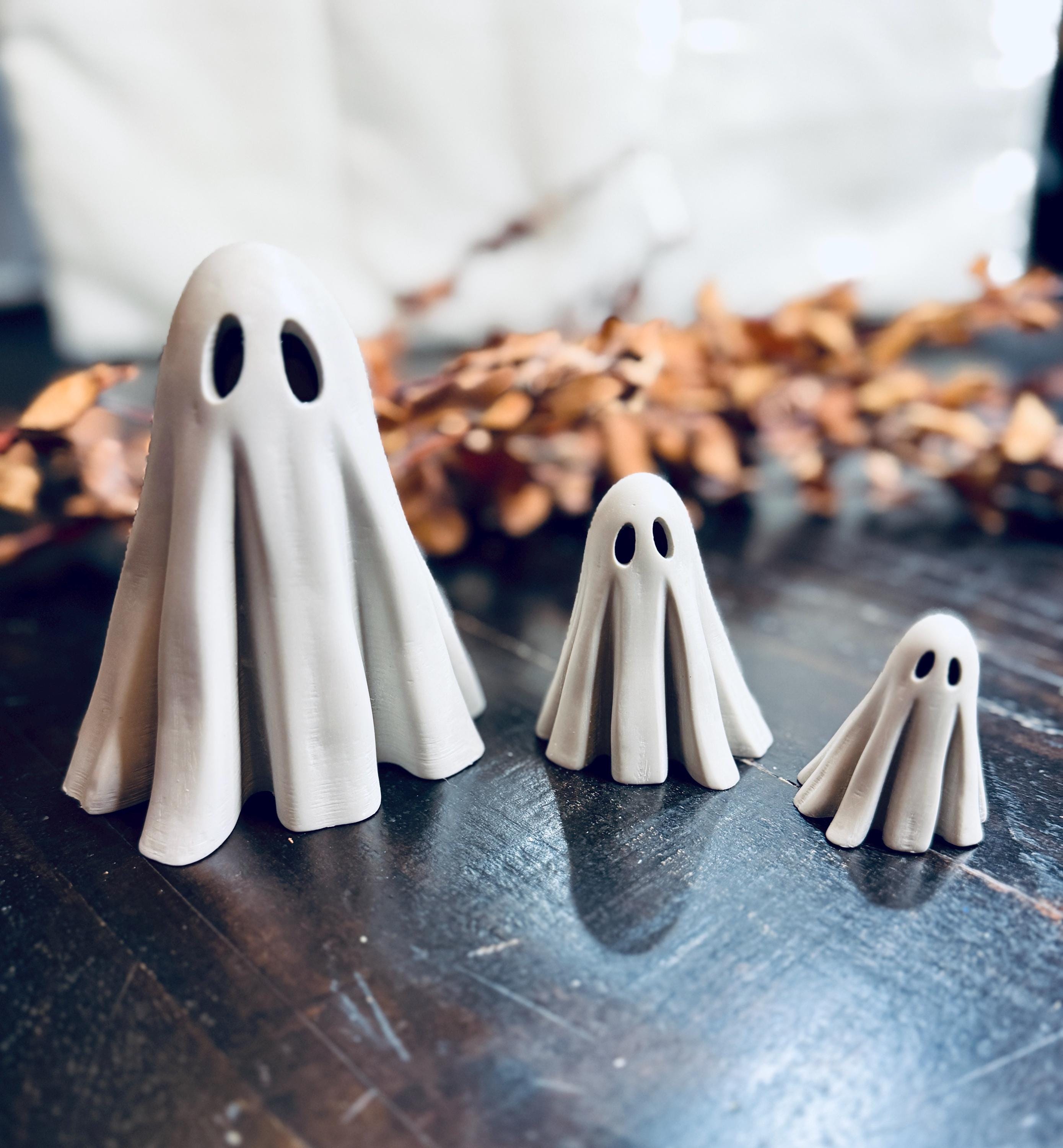 Ghost Figures Set (set of 3): Halloween Spooky Decor, 3D Printed - Etsy