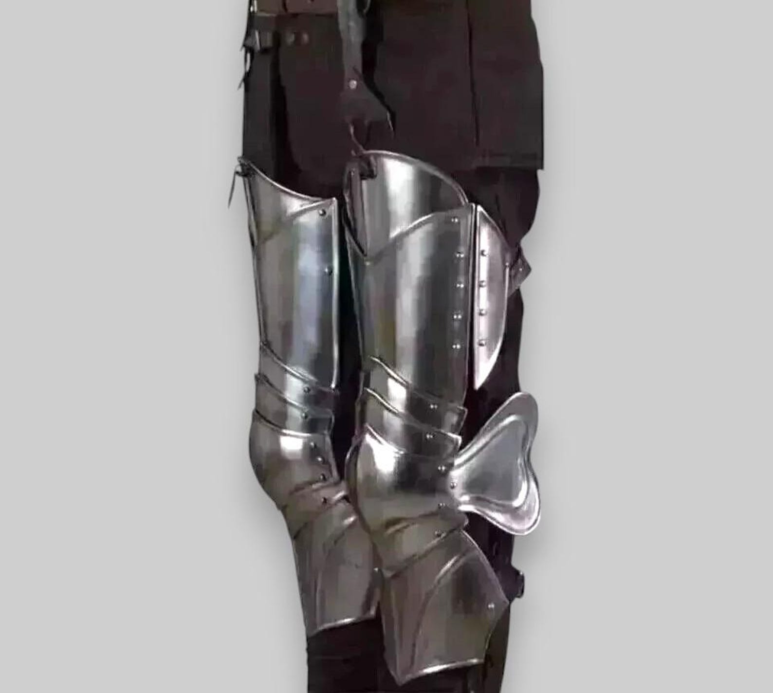 Medieval Knight Upper Leg Steel Guard Greaves Set | Gothic Upper Leg ...