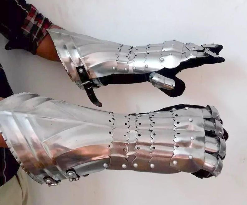 Gothic Gauntlets Functional Armor Gloves | LARP Combat Battle Armor ...