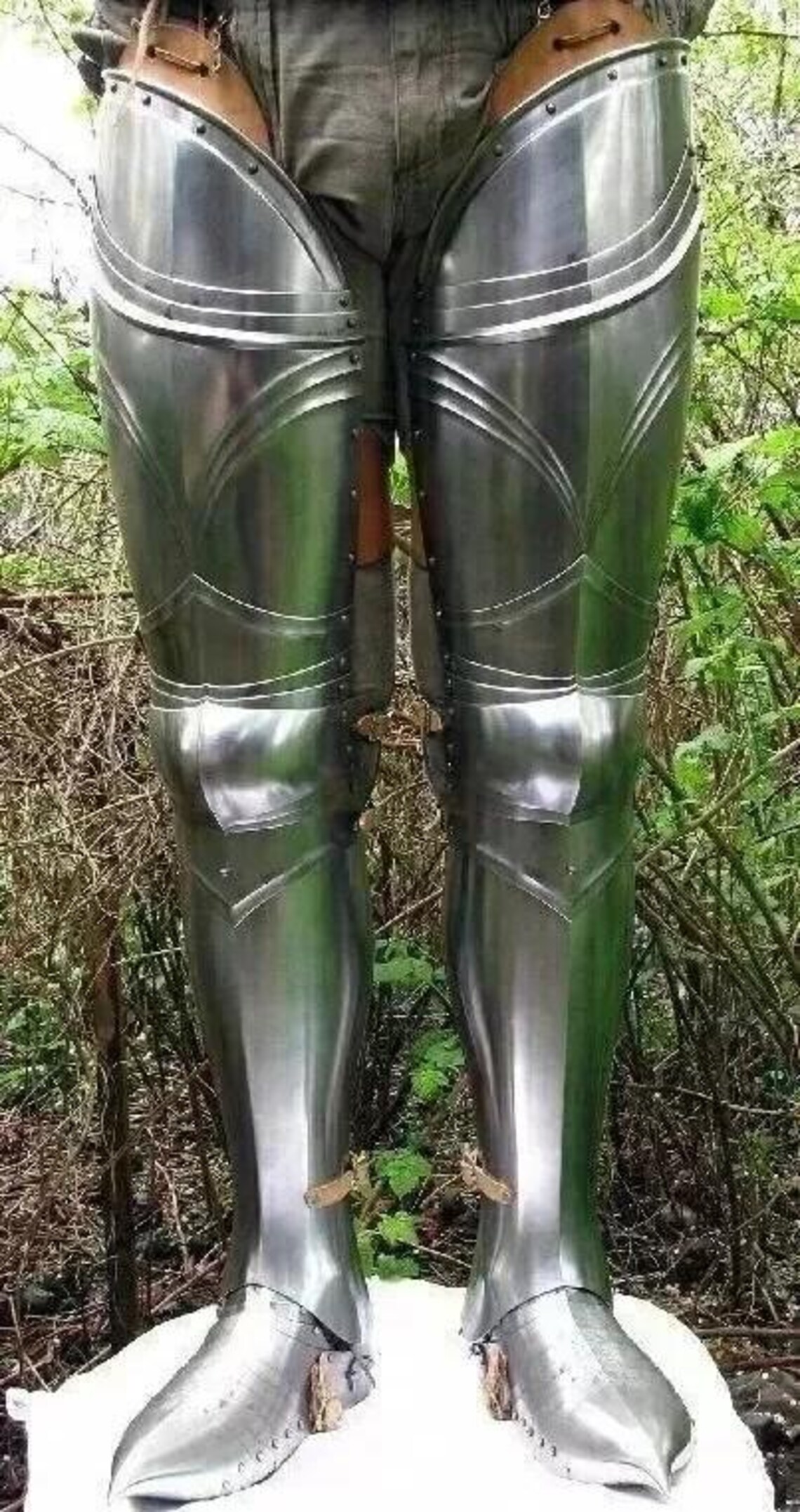 German Gothic Knight Leg Armor | Full Steel Gothic Leg Guards ...