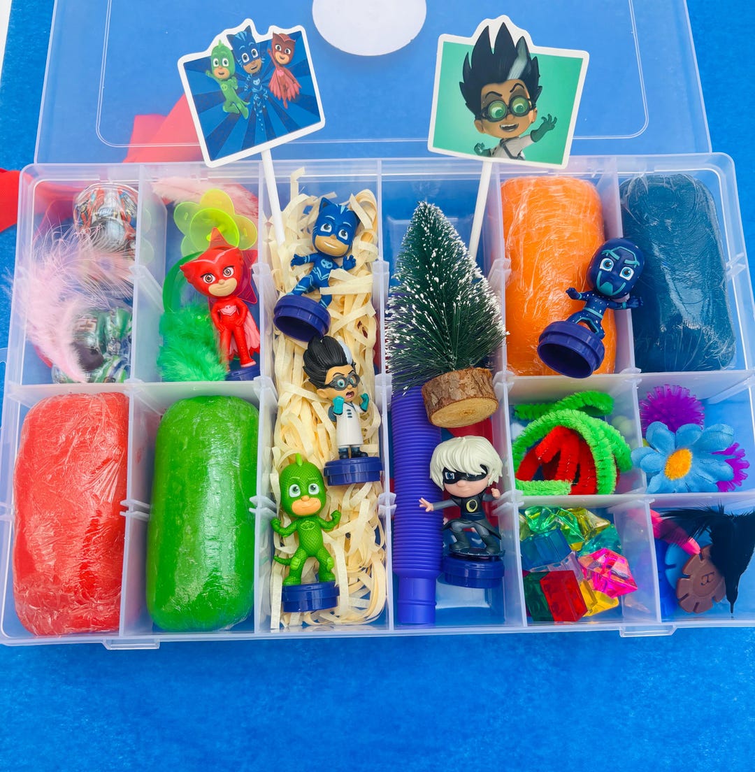 Night Crawlers Sensory Playdough Kit – Heroes and Baddies – Gift-ready ...