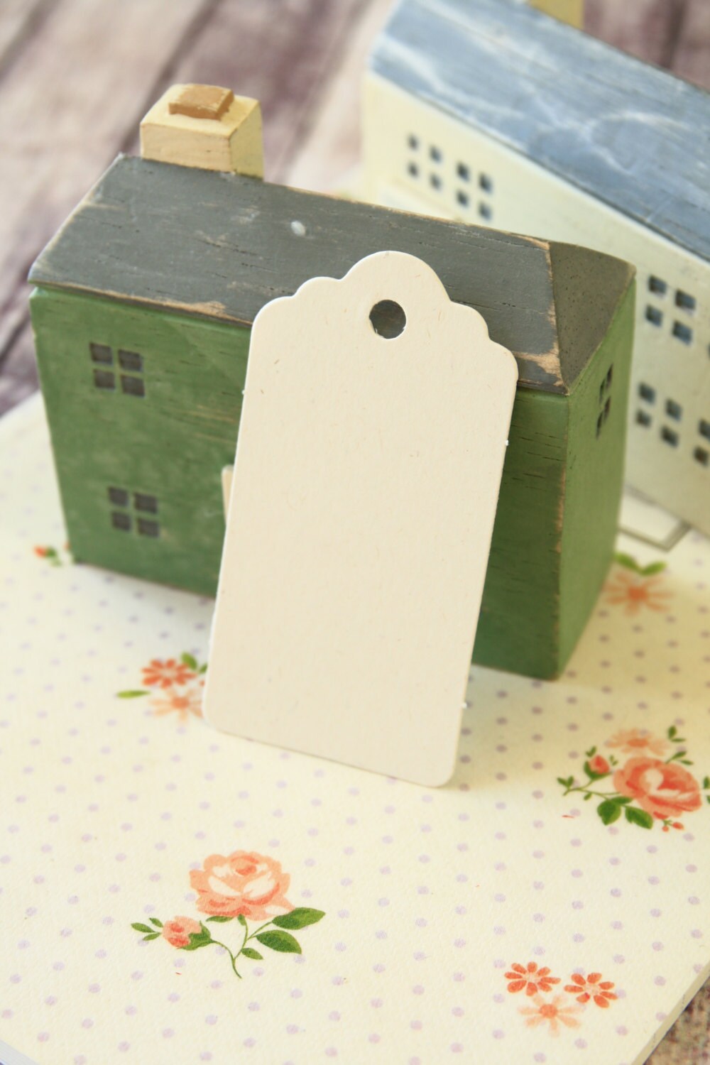 Medium BISCUIT Scallop Swing Tags | Etsy