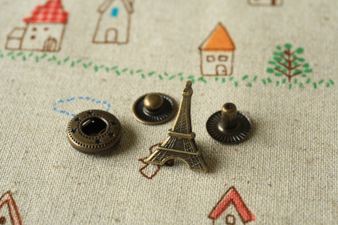 Eiffel Tower Paris Snap Buttons - Etsy
