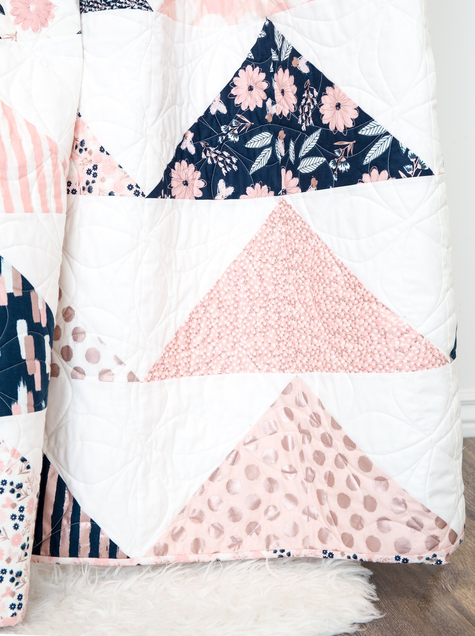 PDF Pattern--minimal Triangles Quilt Pattern - Etsy