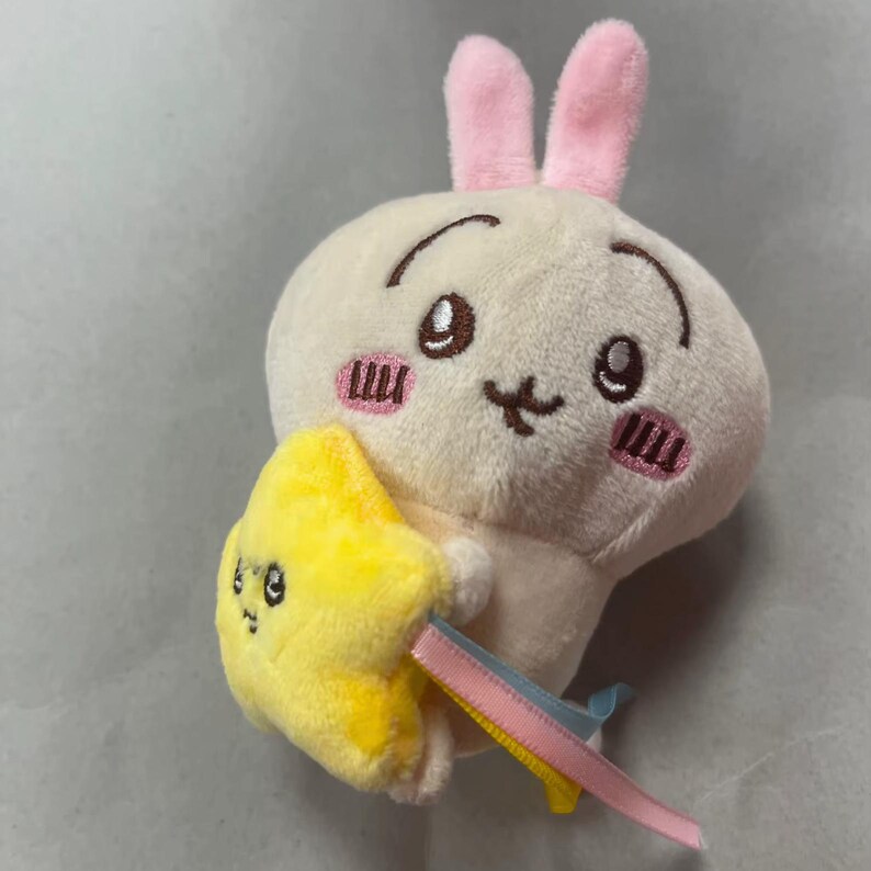 Chiikawa Plush Keychain, Hachiware Usagi Star Hugging Plush Doll ...