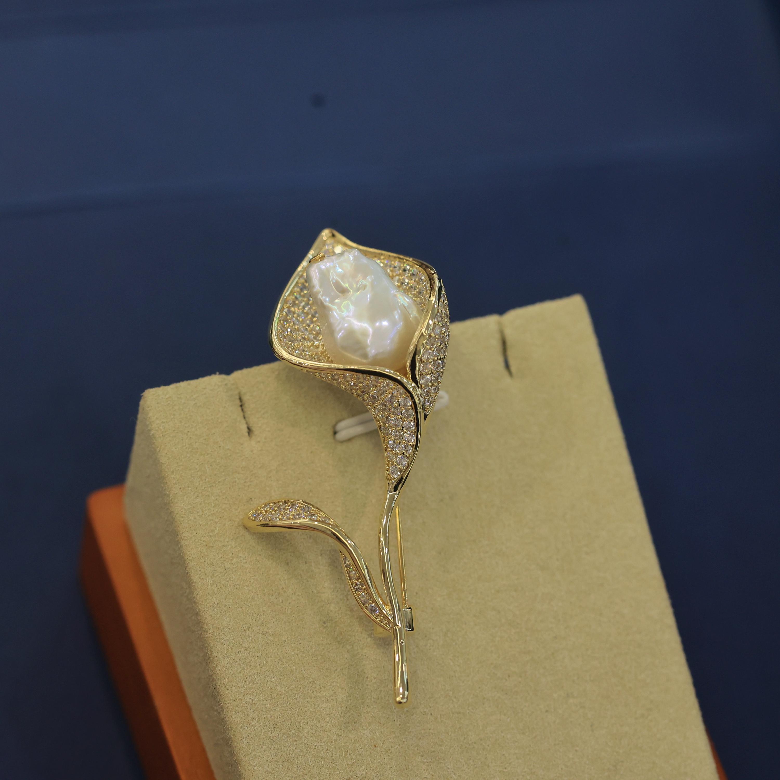 Handmade Baroque Pearl Calla Lily Brooch: 14K Gold Floral Pin - Etsy