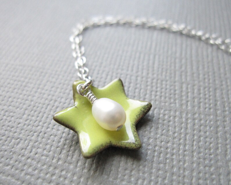 Citron Yellow Enamel Jewish Star of David Necklace White Pearl Sterling ...