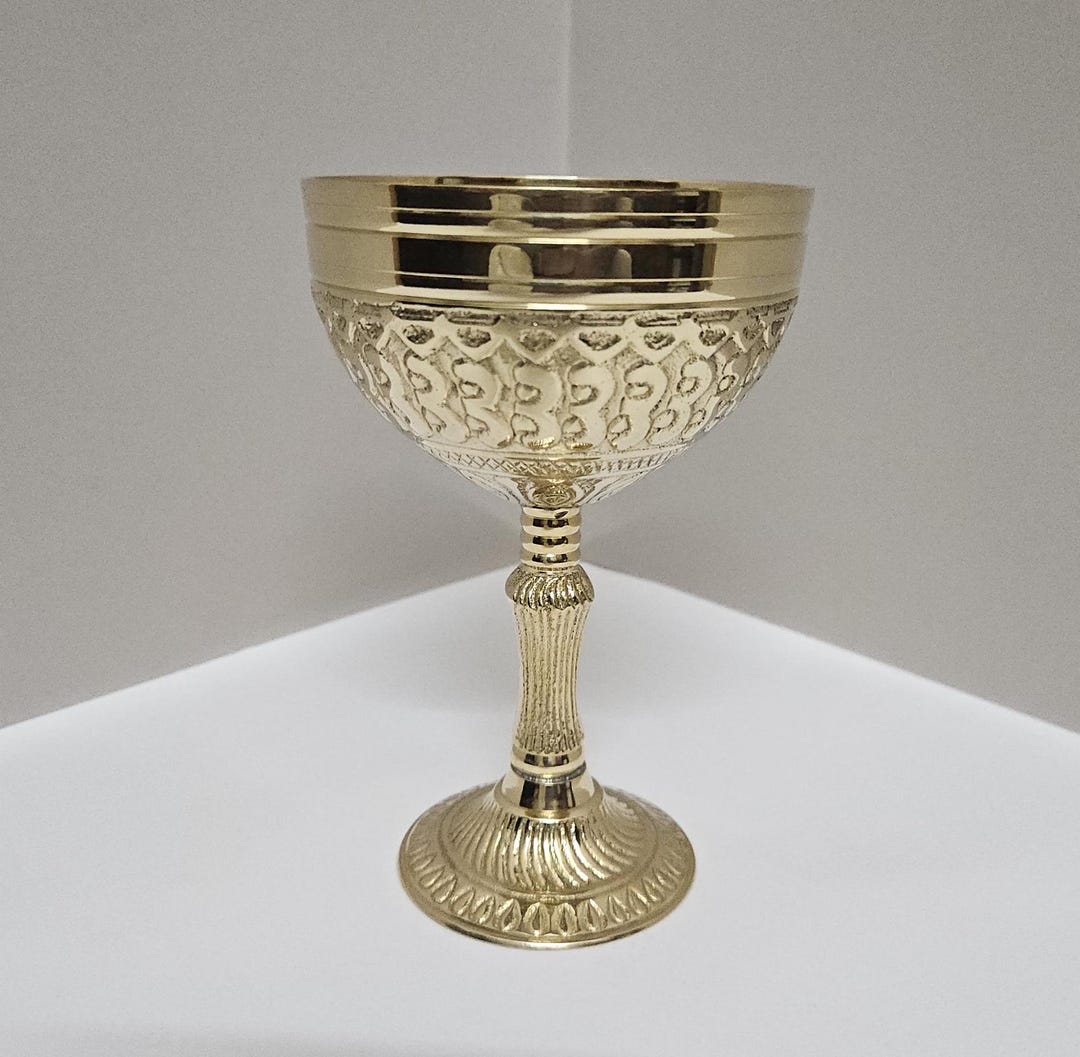 Gold Chalice Goblet - Vintage-inspired – Elegant Decorative Cup for ...