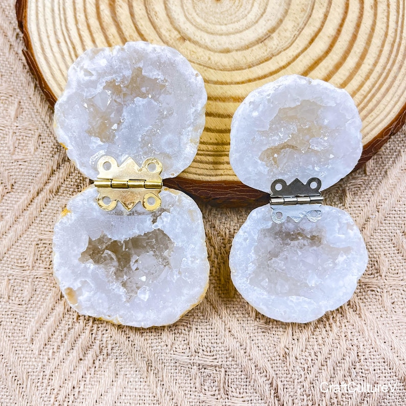 Natural White Crystals Geode, Mystery Natural Crystal Ring Blind Box ...