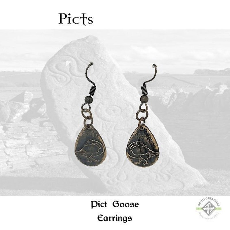 Pictish Ring for Women - Etsy