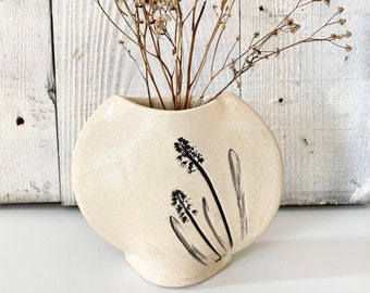 Small Round Flower Vase in White With Queen Anne's Lace Imprint ...
