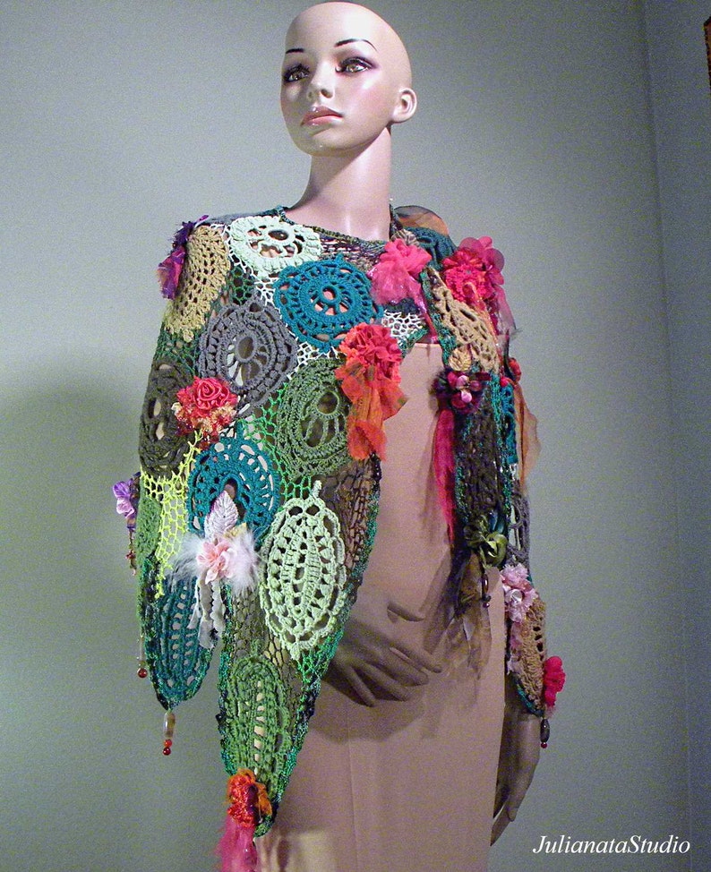 FALLEN LEAVES FANTASY Unique Shawl/stole/caplet, Wearable Fiber Art as ...