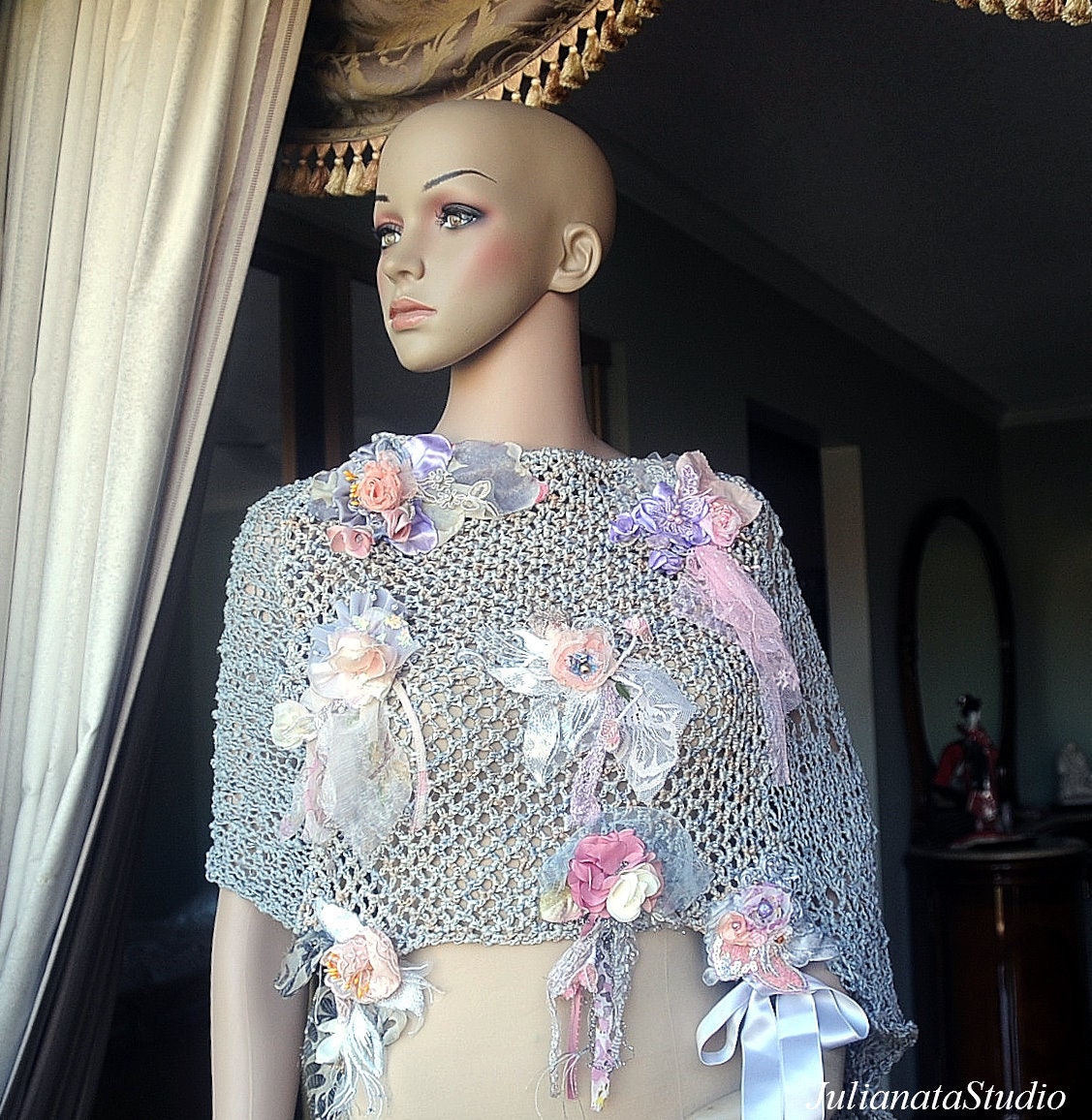 VERSATILE LOOSEKNIT SHOULDERPIECE - Poncho/shawl/caplet - Fiber/textile ...