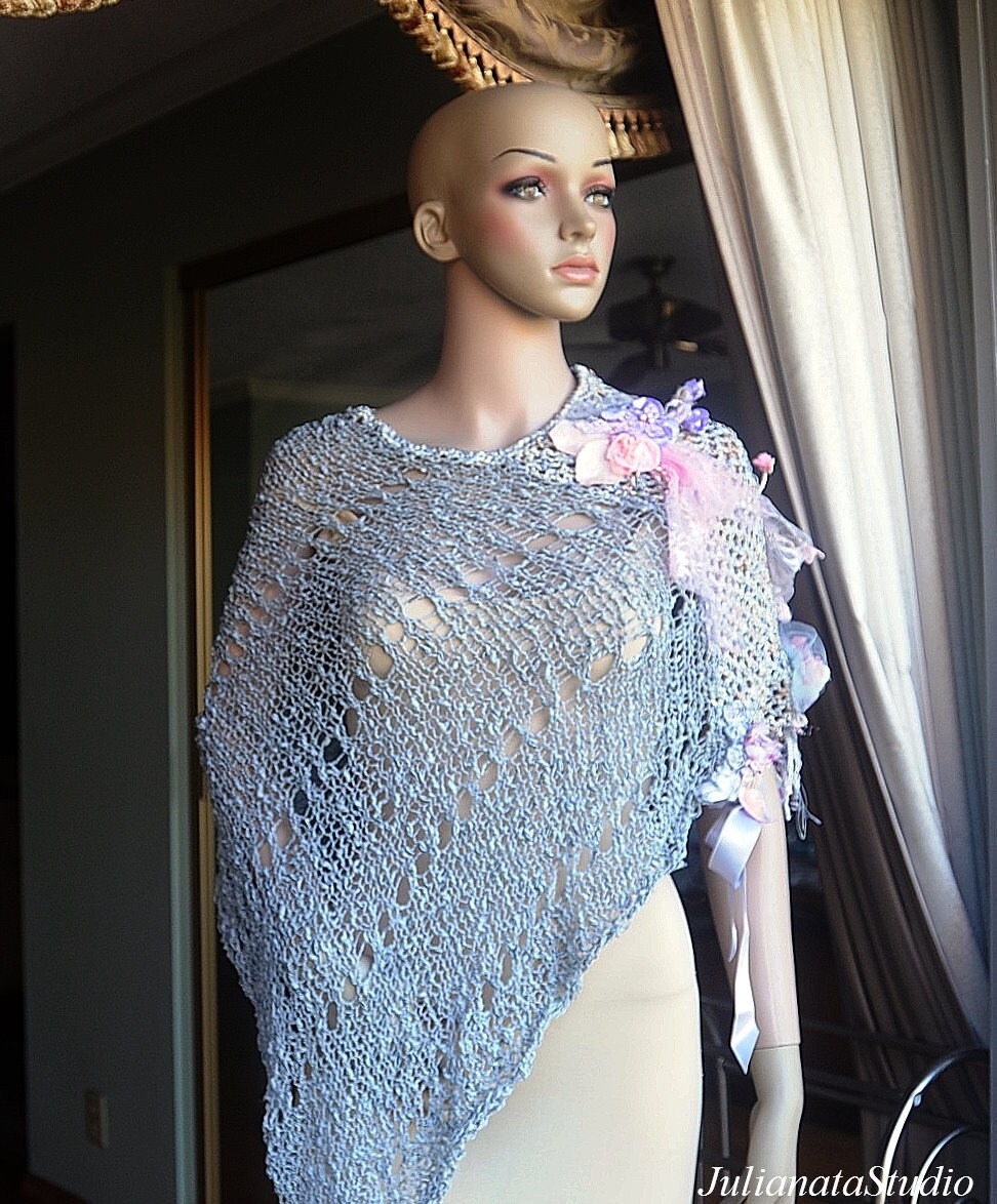 VERSATILE LOOSEKNIT SHOULDERPIECE - Poncho/shawl/caplet - Fiber/textile ...