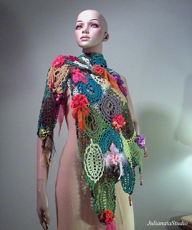 FALLEN LEAVES FANTASY Unique Shawl/stole/caplet, Wearable Fiber Art as ...