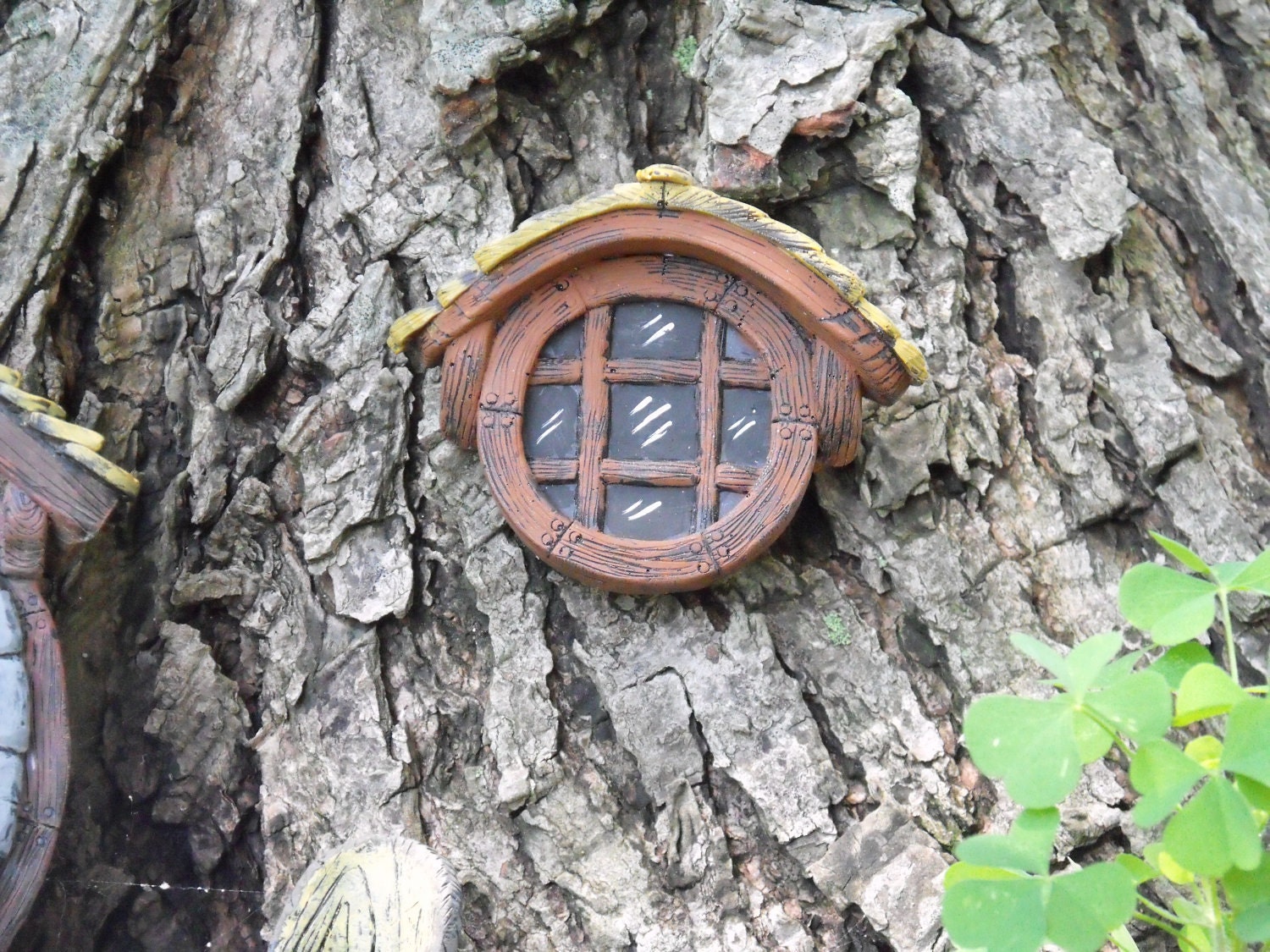 Round Fairy Garden Window With Shingles - Etsy