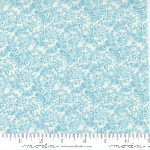COTTAGE LINEN CLOSET Honey Bun Moda Fabric Roses Brenda Riddle Acorn ...