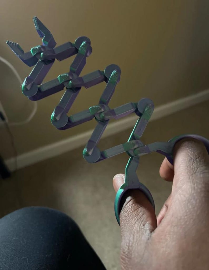 Grab Fidget Desk Toy | 3D Printed Mechanical Fun Extendable Arm Gadget ...