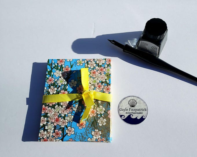 Japanese Floral Themed Accordion Book - Etsy