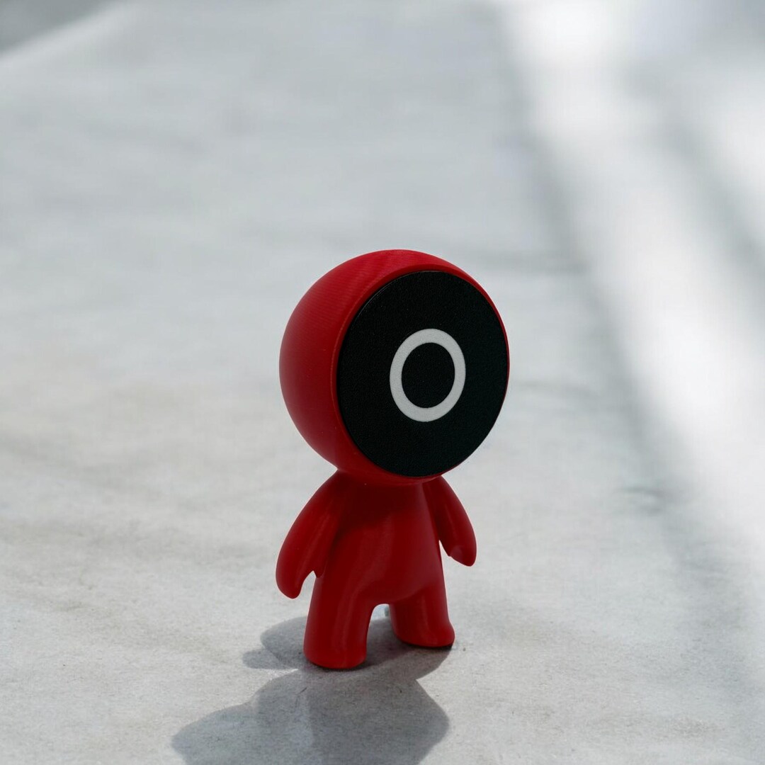 3D Printed Squid Game Circle Guard Miniature Statue - Etsy