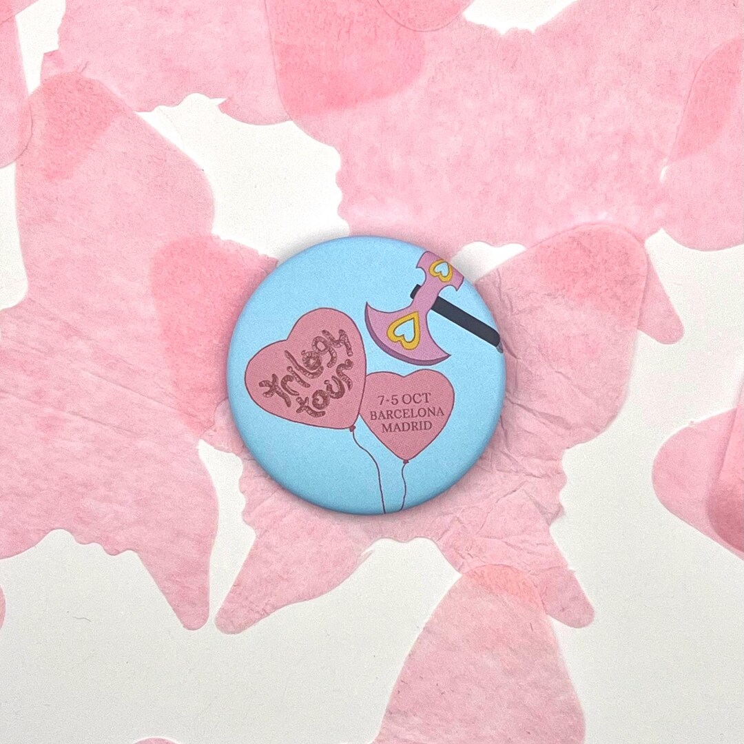 Melanie Martínez | the Trilogy Tour Spain Pin - Etsy