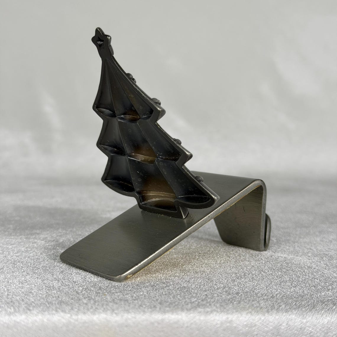 Vintage Cast Metal Christmas Stocking Holder With Pewter-style Tree ...