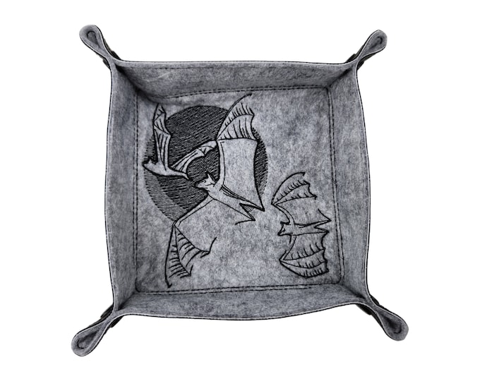 Fancy Toes / Bat Dice Tray / Druid RPG Dungeon Dragon Gift / TTRPG Dice ...