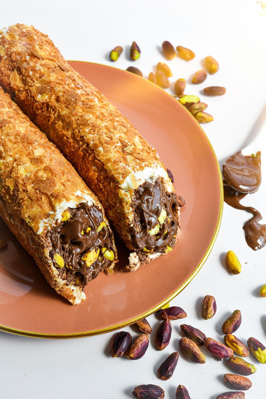 Rolled Turkish Delight With Crepe & Pistachio | Luxurious and Handmade ...