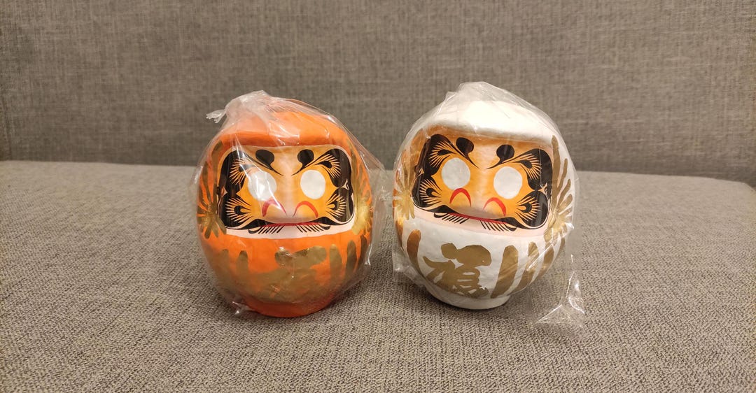 Japanese Takasaki Daruma (pair of Orange & White) 日本産高崎だるま (オレンジ＆ホワイトペア) 日本産高崎だるま (オレンジ＆ホワイト) 日本 ...