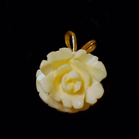 Bakelite ivory cream vintage - Gem